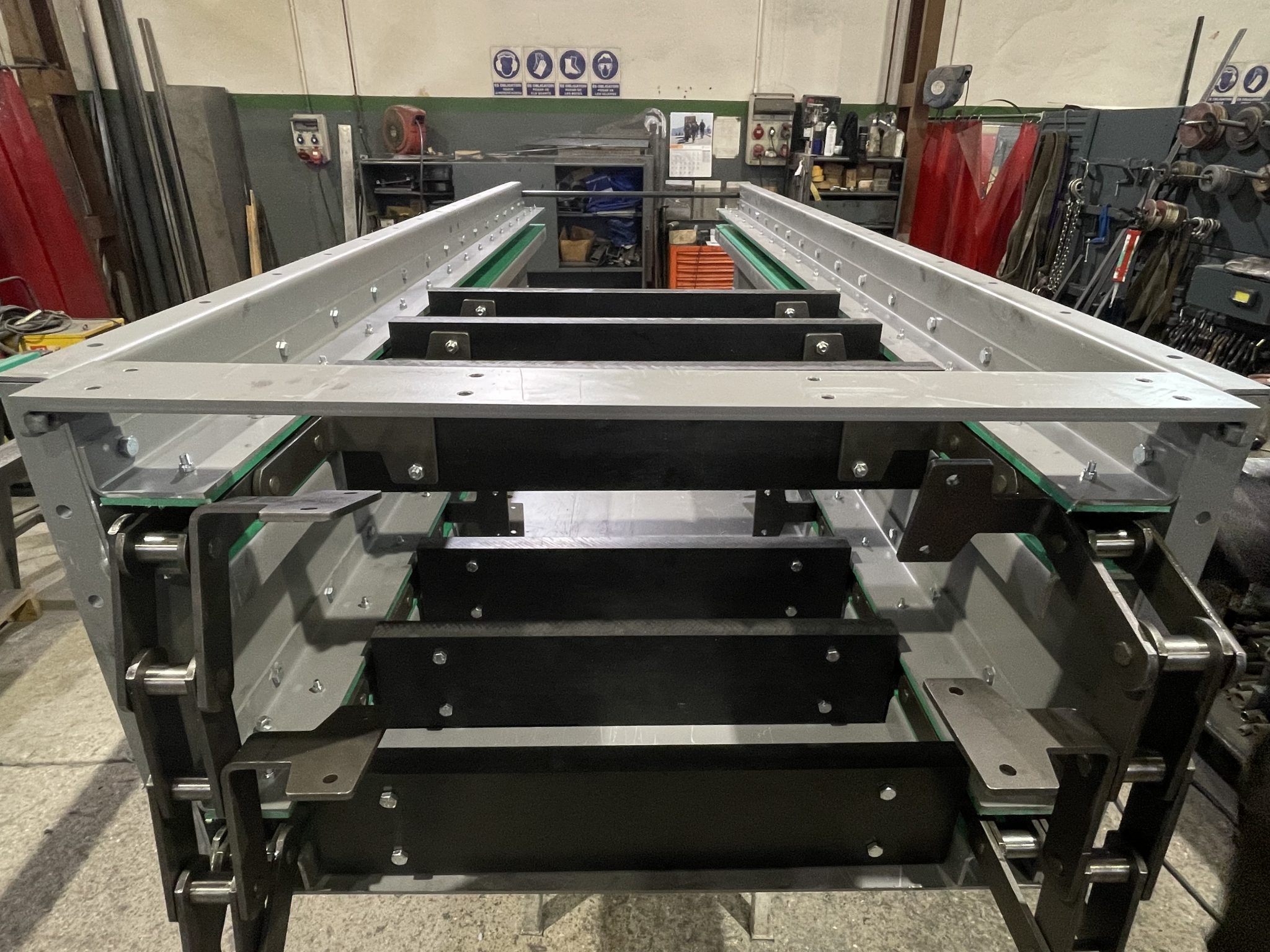 Bulk Solids Conveyor Design: Material Analysis and Flow Testing for an ...